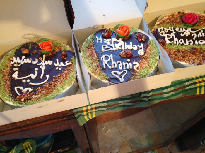 13. Tri-lingual birthday cakes | fionamacbain.com